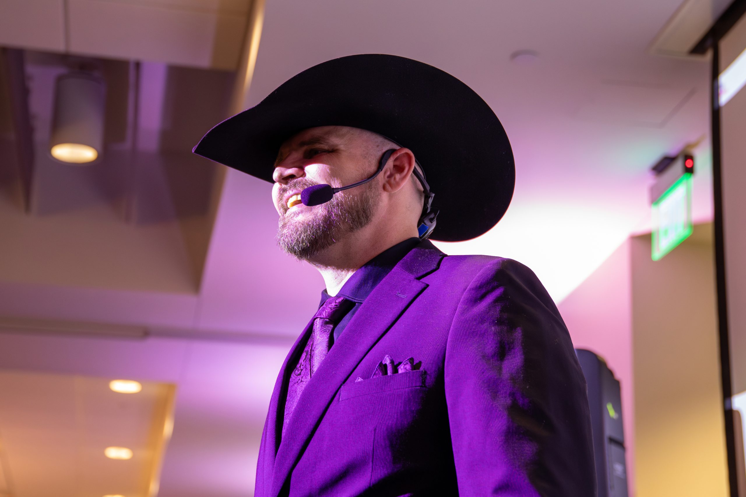 Benefit Auctioneer Jake Addams - Proceed with Auction